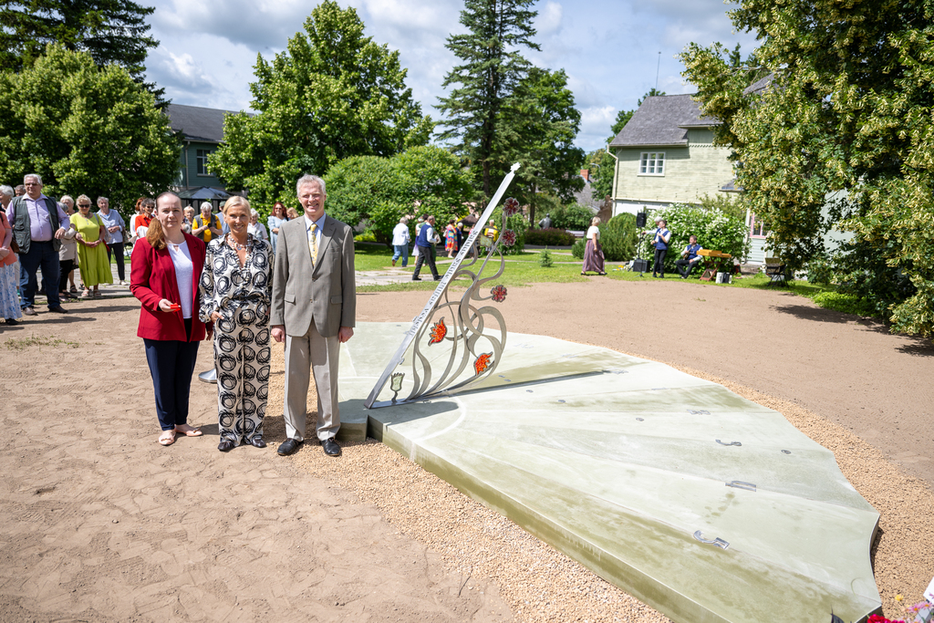 21.jūnijā muzejā notika saules pulksteņa “Saldus saule Ellijas vēdeklī ...